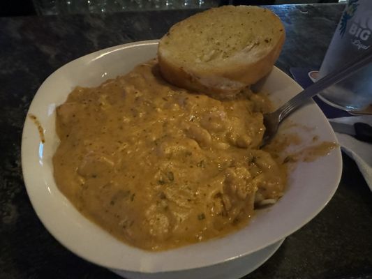 HYDRANT PUB & GRUB - Updated January 2026 - 12 Photos - 786 Front St ...