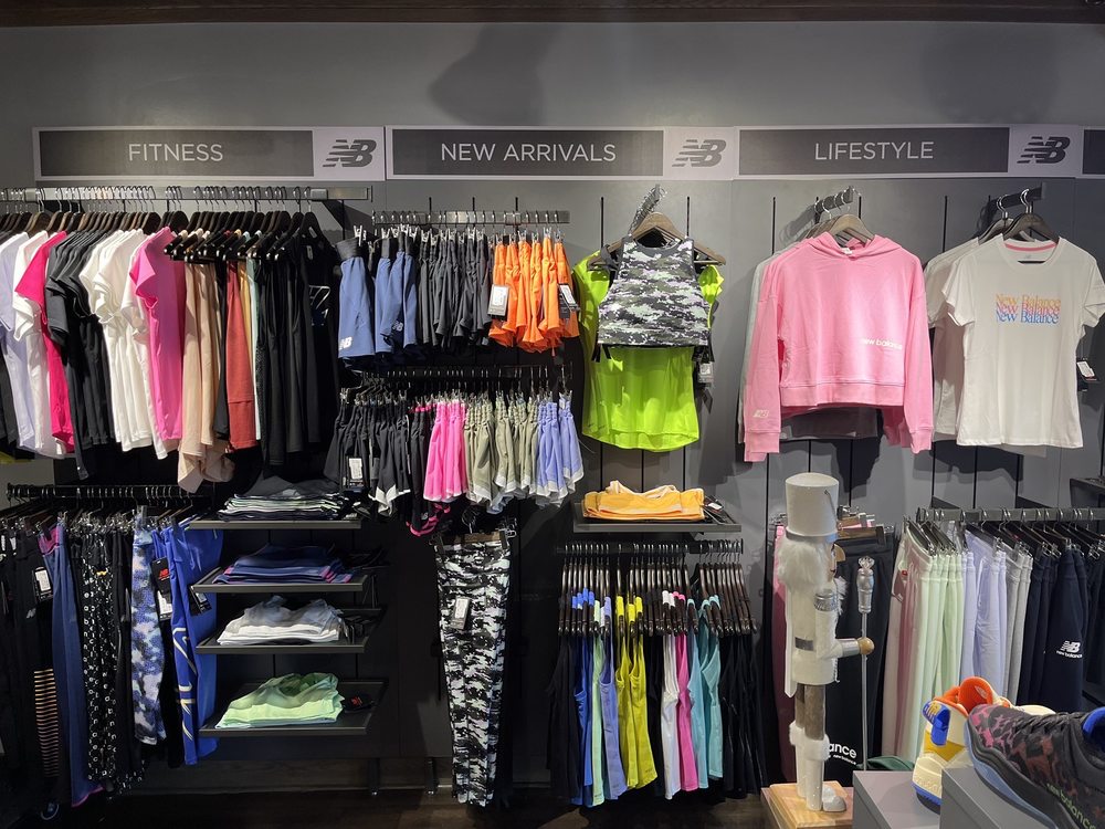 NEW BALANCE - Av. Carlos E. Chardón 210, San Juan, Puerto Rico - Shoe ...