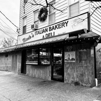 NICOLO’S ITALIAN BAKERY AND DELI - Updated October 2024 - 232 Photos ...