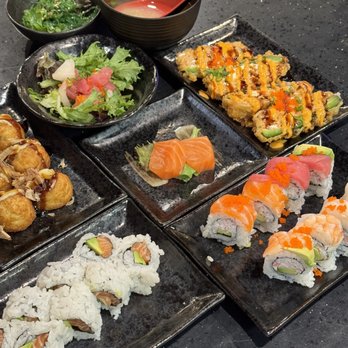 SUSHI%AYCE - Updated April 2025 - 600 Photos & 405 Reviews - 660 S King ...