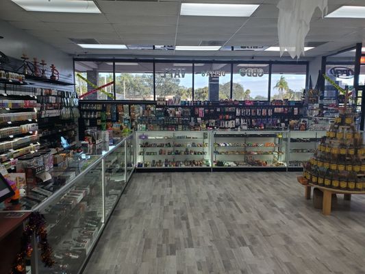 INFINITY SMOKE AND VAPOR - Updated January 2026 - 726 S Fleming St ...