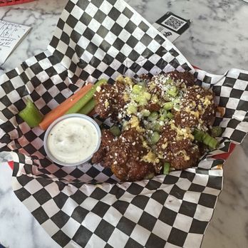 PIGNIC PUB & PATIO - Updated December 2025 - 688 Photos & 276 Reviews ...