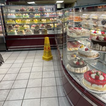 ELI’S BAKERY CAFE - Updated December 2025 - 28 Photos & 24 Reviews ...