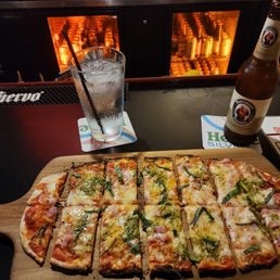 BAR 35 - Updated July 2024 - 742 Photos & 482 Reviews - 35 N Hotel St ...