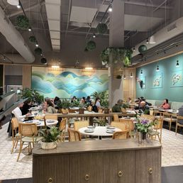 PETER CHANG - Updated February 2025 - 199 Photos & 60 Reviews - 2322 Silver Arrow Wy, Herndon ...