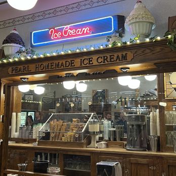 THE PEARL ICE CREAM PARLOR & CONFECTIONERY - Updated November 2025 ...