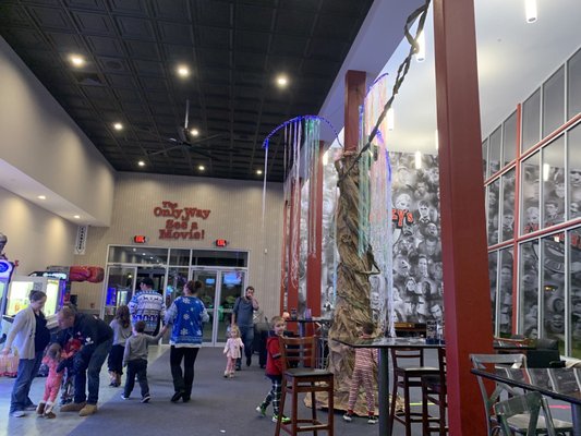 CHUNKY’S CINEMA PUB - MANCHESTER - 63 Photos & 128 Reviews - 707 Huse ...