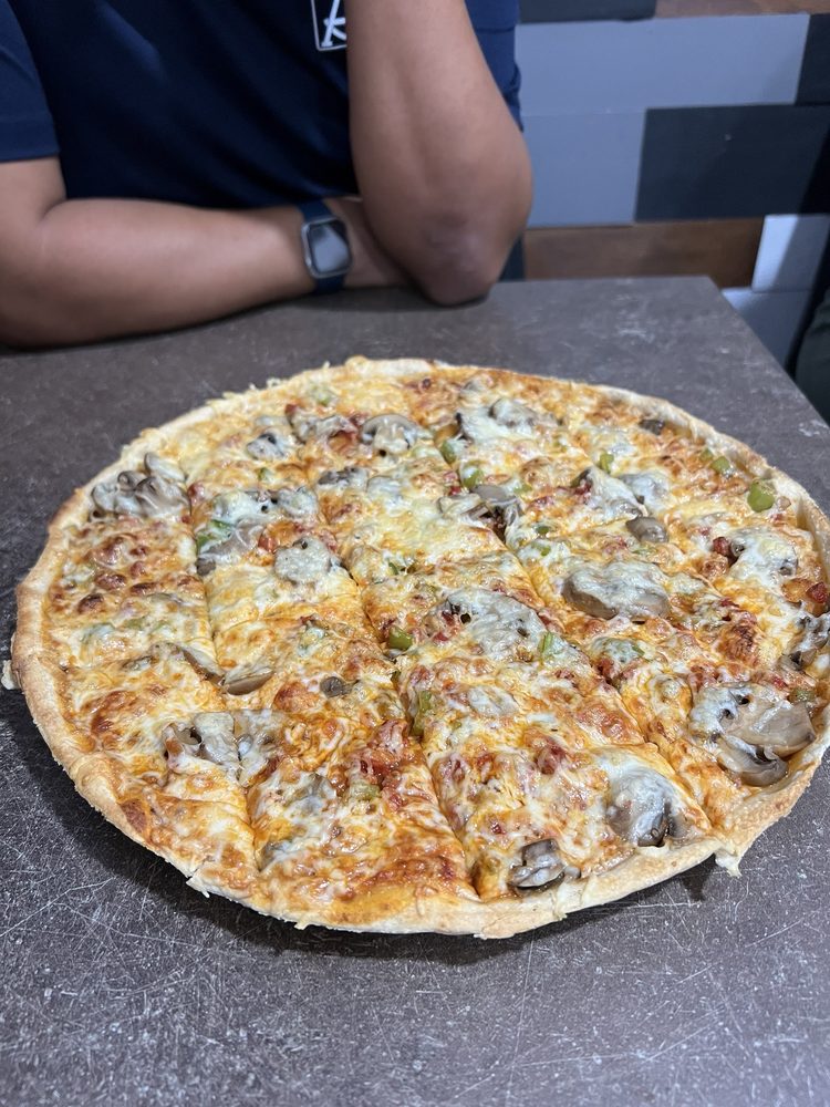 STARSKY - Updated July 2024 - Av. Calzada Duquesa Isabel 48, Sanlúcar ...