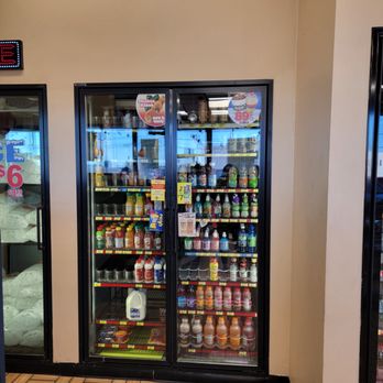 DODGE’S SOUTHERN STYLE - Updated November 2025 - 29 Photos - 46 S Broad ...