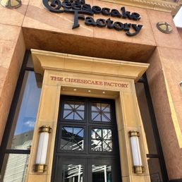 THE CHEESECAKE FACTORY - Updated July 2025 - 853 Photos & 890 Reviews ...