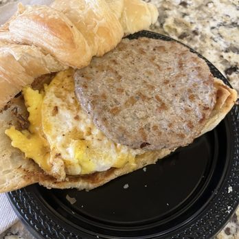 KNEADERS BAKERY & CAFE - Updated January 2026 - 122 Photos & 223 ...