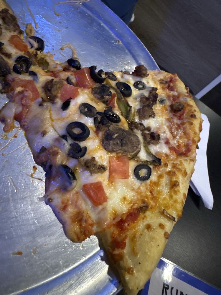 RUMORS LOUNGE - Updated August 2025 - 135 S Front St, Rockwood ...