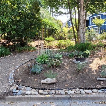 EARTHBORN LANDSCAPE SERVICES - Updated October 2025 - 320 Photos & 60 ...