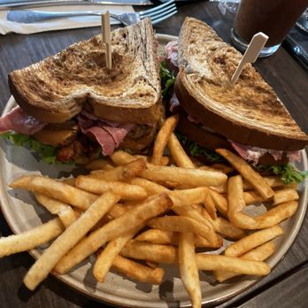 WELLY’S RESTAURANT - Updated June 2025 - 88 Photos & 135 Reviews - 23 ...