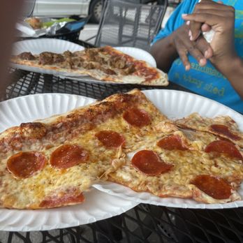 RUCKUS PIZZA & BAR - Updated April 2025 - 135 Photos & 176 Reviews ...