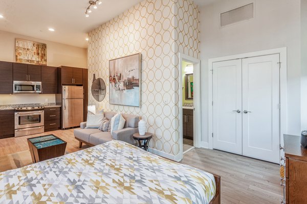 ARRIVE INNER HARBOR - 32 Photos - 10 Light St, Baltimore, Maryland ...