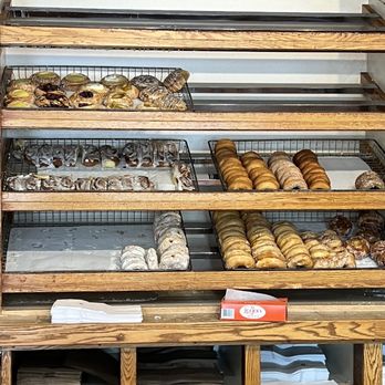 KOUNTRY KRULLERS - Updated December 2025 - 31 Reviews - 415 S Walnut St ...