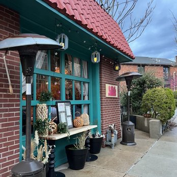 LILITH - Updated July 2024 - 243 Photos & 58 Reviews - 238 Spahr St ...