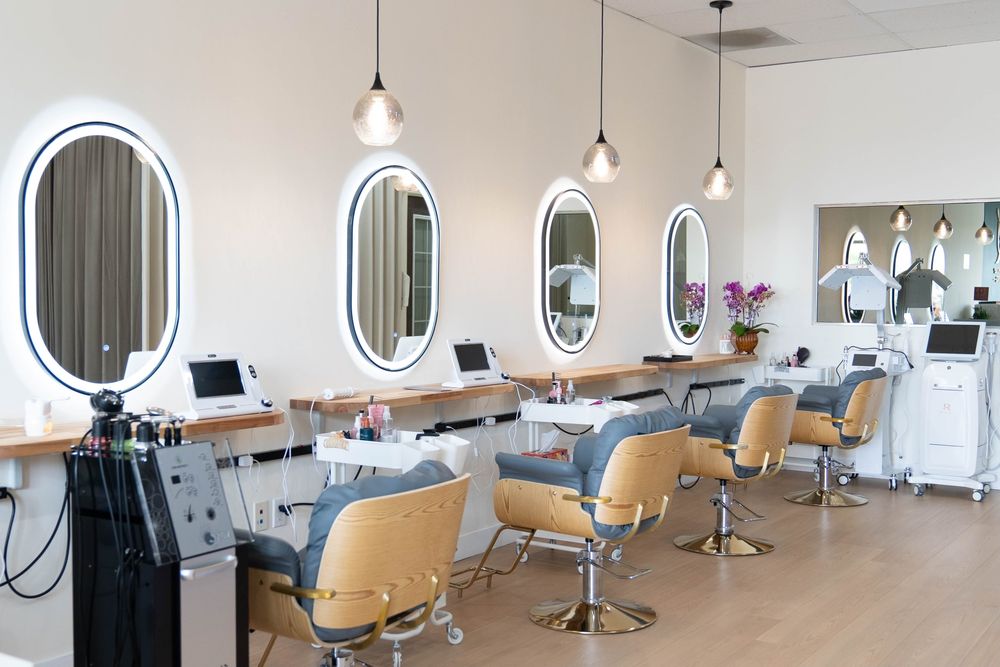 REVIVE SCALP LOUNGE - Updated June 2025 - 102 Photos & 45 Reviews ...