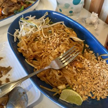 HUG THAI EXPRESS - Updated November 2024 - 423 Photos & 499 Reviews ...