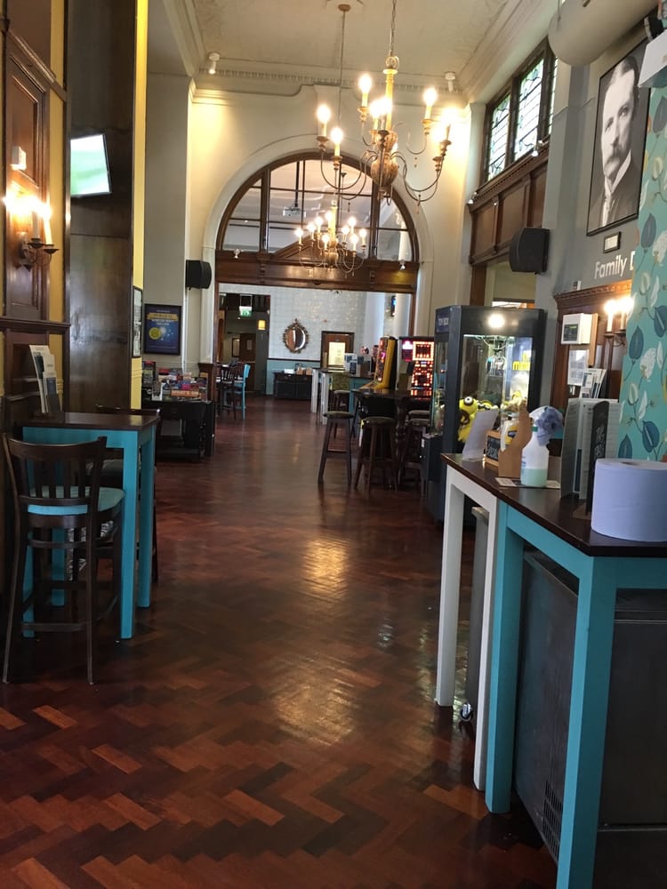 SANDEMAN - Updated March 2024 - Kinnoull Street, Perth, United Kingdom ...