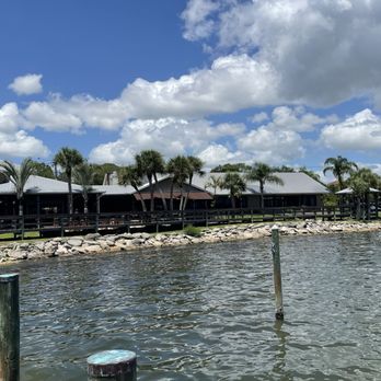 RIVER ROCKS DINING DOCKSIDE - Updated August 2025 - 319 Photos & 532 ...