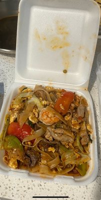 THAI KITCHEN - Updated July 2024 - 132 Photos & 199 Reviews - 122 N ...