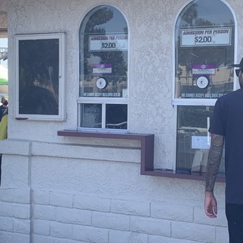 PARAMOUNT SWAP MEET - Updated December 2025 - 144 Photos & 97 Reviews ...