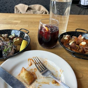CASTILLA RESTAURANT AND TAPAS BAR - Updated May 2024 - 1364 Photos ...