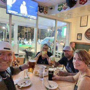 SHENANIGAN’S IRISH PUB & GRILLE - Updated June 2025 - 313 Photos & 420 ...