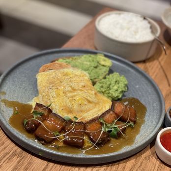 LE LERT - Updated July 2025 - 154 Photos & 21 Reviews - 27 Carlton ...