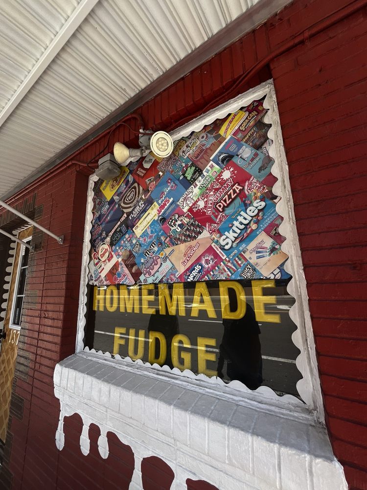 THE CANDY KITCHEN - Updated December 2025 - 267 Photos & 223 Reviews ...