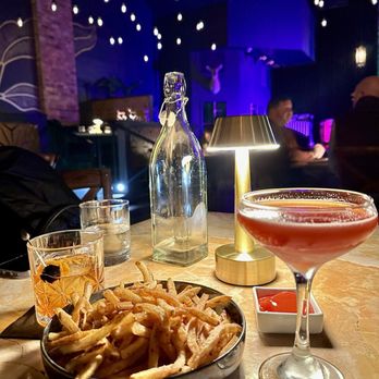 16ELEVEN - Updated September 2025 - 217 Photos & 107 Reviews - 1611 ...