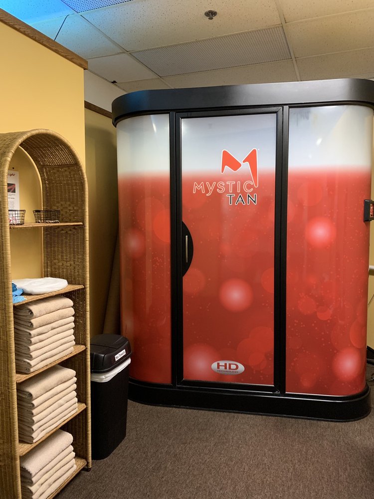 TANFASTIC TANNING SALON - 13 Photos & 10 Reviews - Tanning Beds - 13715 ...