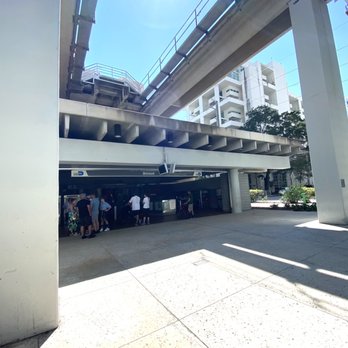 METRORAIL STATION BRICKELL - Updated August 2025 - 10 Photos - 1001 SW ...
