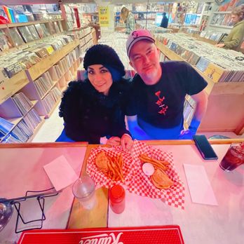 EASY STREET RECORDS & CAFE - Updated March 2025 - 758 Photos & 715 ...