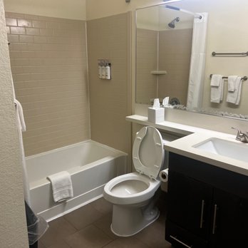 CANDLEWOOD SUITES ALEXANDRIA - Updated October 2025 - 29 Photos & 15 ...