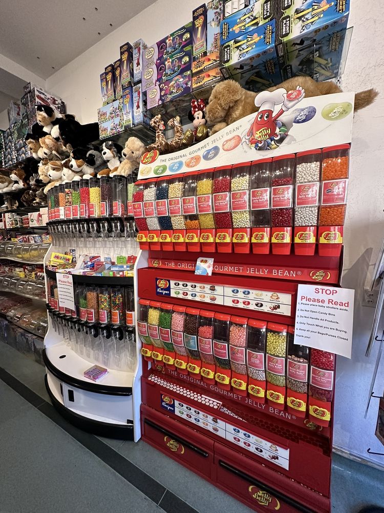 NUTS FOR CANDY - Updated November 2025 - 811 Photos & 40 Reviews - 1241 ...