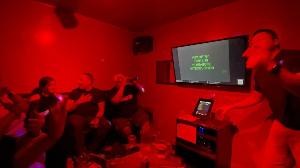 THE BOOMBOX KARAOKE - 22 Photos & 87 Reviews - 122 Fountain St ...