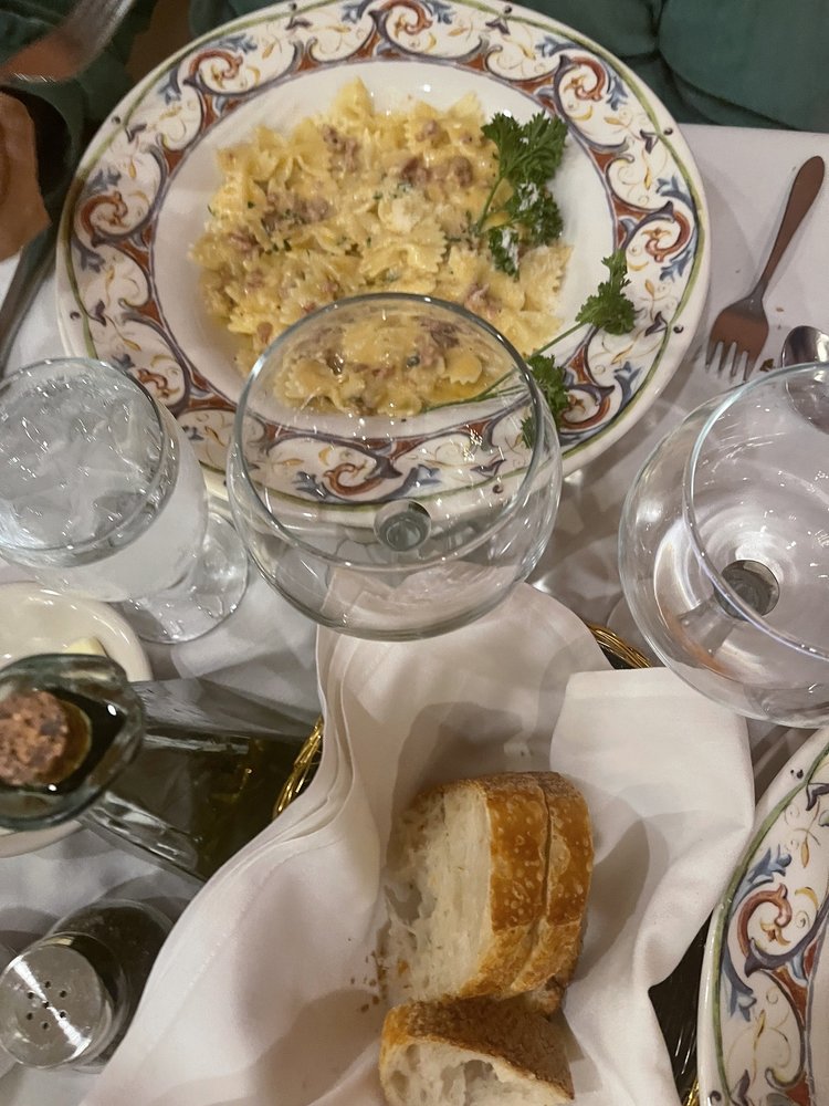 VOLARE - 13 Photos & 25 Reviews - 2756 Rt 611, Tannersville ...