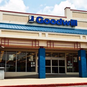 GOODWILL THRIFT STORE & DONATION CENTER - Updated March 2025 - 61 ...