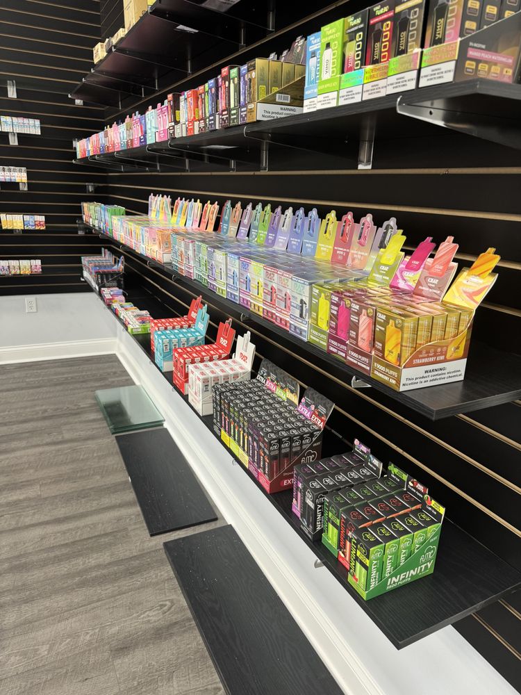 HAZY HAVEN SMOKE - Updated December 2025 - 11000 Hwy 17, Eagle Lake ...