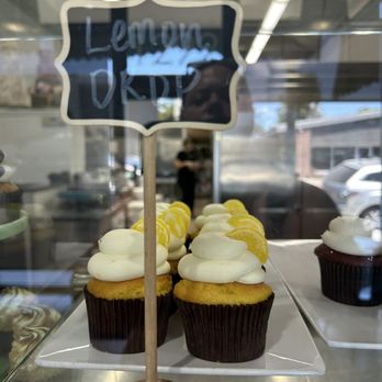 FROSTED CAKERY - Updated November 2024 - 452 Photos & 348 Reviews ...