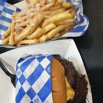 BURGER BODEGA - Updated July 2024 - 692 Photos & 396 Reviews - 4520 ...