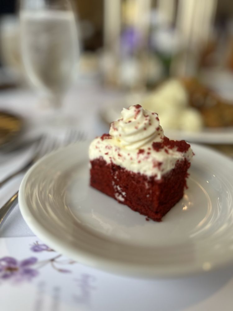 PINNACLE CLUB - Updated April 2026 - 47 Photos & 12 Reviews - 699 Broad ...