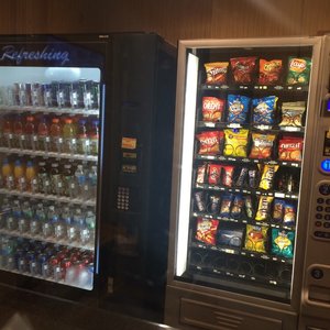 CROWN MOTOR INN - 17 Photos & 17 Reviews - Hotels - 7401 Queens Blvd ...