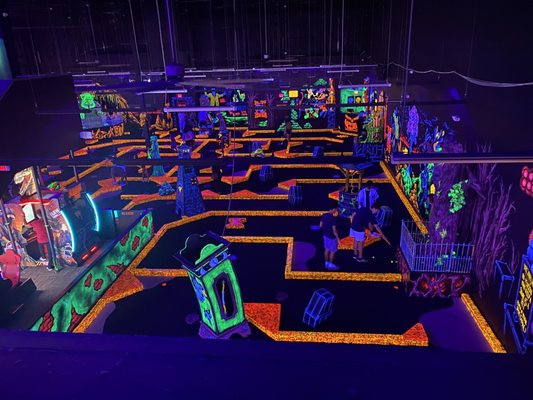 MONSTER MINI GOLF - 187 Photos & 131 Reviews - 14130 Sullyfield Cir ...