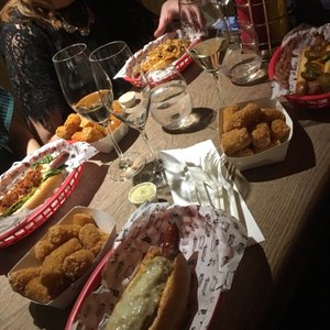 BUBBLEDOGS - 145 Photos & 97 Reviews - 70 Charlotte Street, London ...