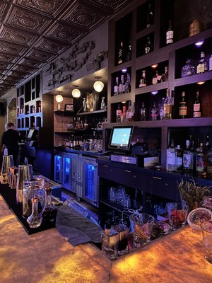 VAULT - Updated November 2024 - 280 Photos & 104 Reviews - 2017 9th St ...