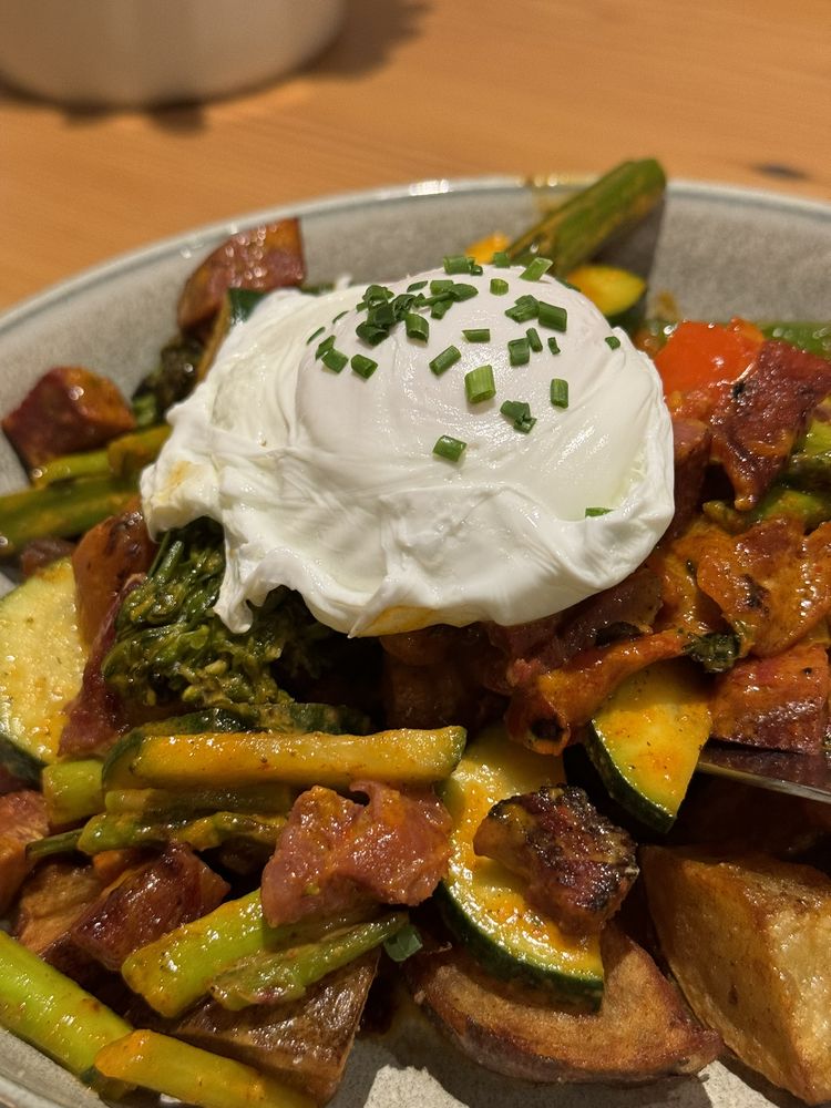 DARLING - Updated January 2025 - 10 Photos & 12 Reviews - 3311 E 25th ...